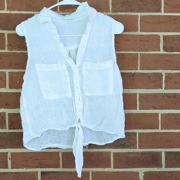 Bella Dahl | Tops | Bella Dahl White Sleeveless Button Down Shirt ...